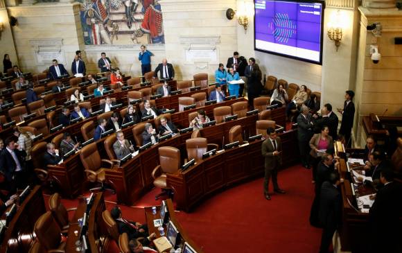 ¿se Puede Disminuir El Salario De Los Congresistas
