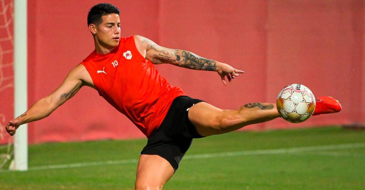 Le llegó la hora del debut a James en Qatar