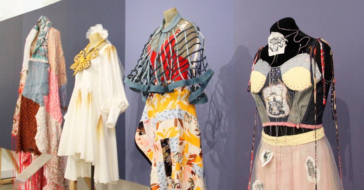 El Museo Nacional presenta la primera exposición de moda reciclada en ...