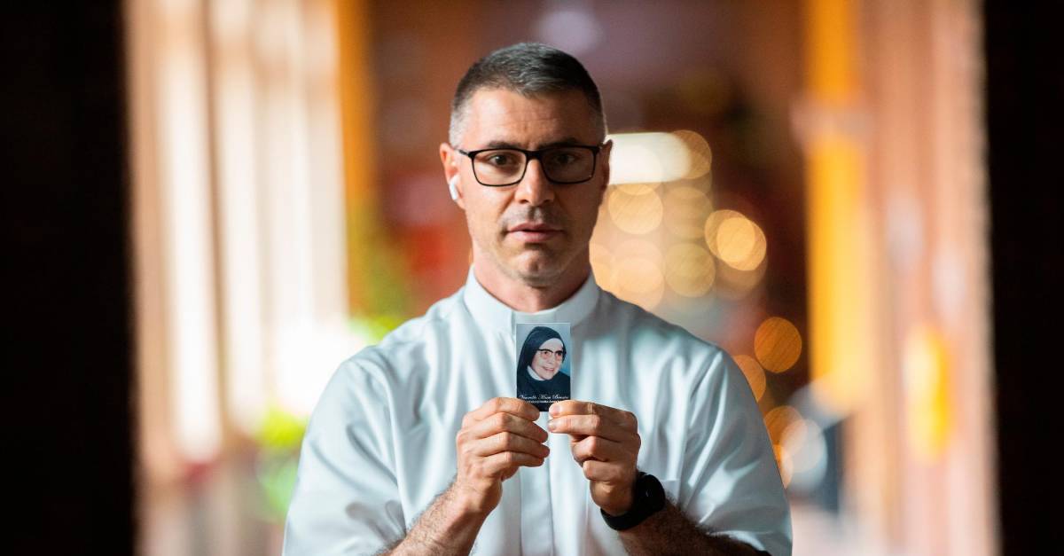 Un padre dice que beata paisa le hizo un milagro: se curó de leucemia