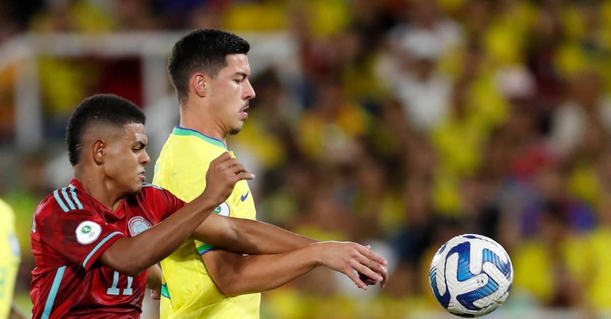 Las fuertes críticas de la afición colombiana a Ricardo Caraballo por ...