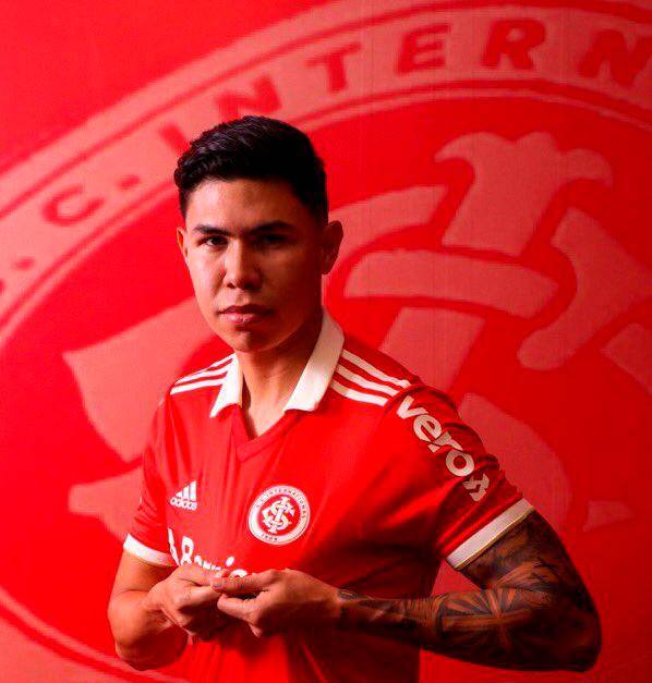 Nicolás Hernández cambia de equipo en Brasil