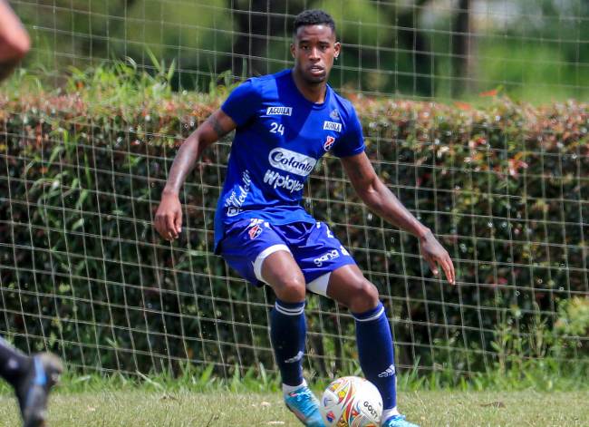 Jordy Monroy regresó para recuperar su plaza en la titular