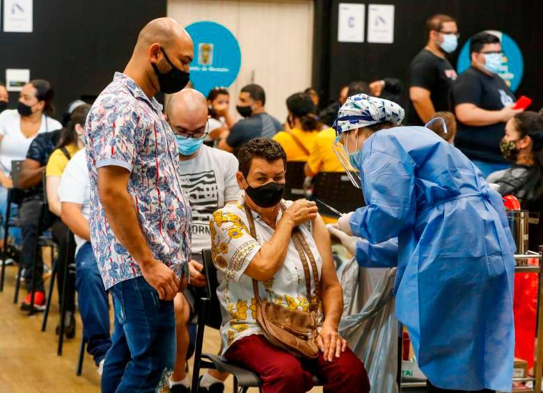 ¿Nos relajamos con el Covid? Minsalud les pidió a las EPS reforzar ...