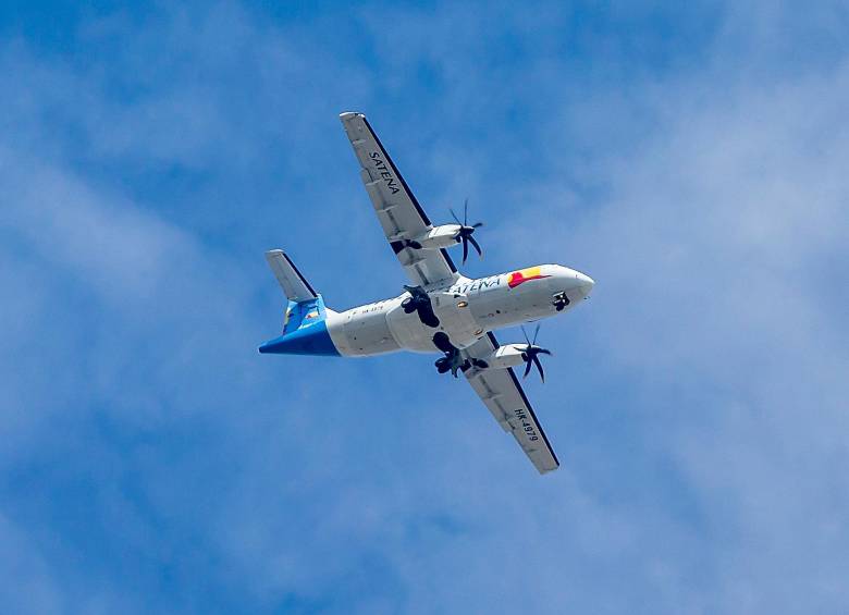 Así es Satena, la aerolínea estatal que Petro pone a disposición para ...