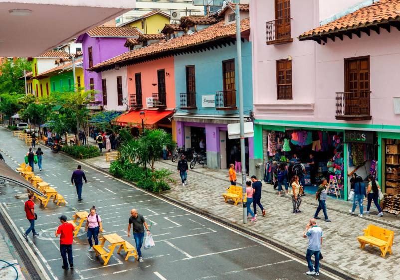La Alhambra se convirtió en un oasis entre el caos del Centro