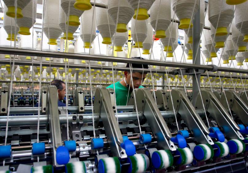 Coltejer busca salir de la crisis y mira su futuro desde el Oriente ...