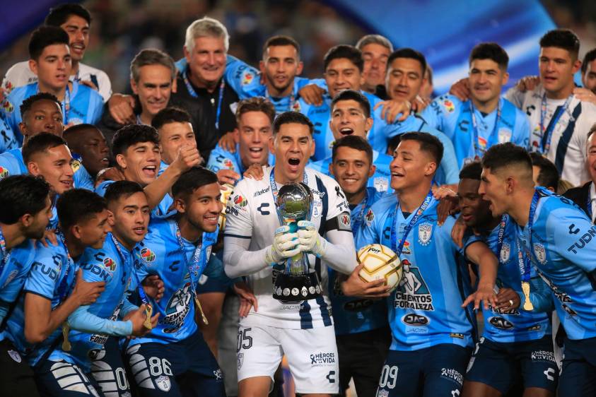 Colombianos celebraron título con Pachuca en la Liga de México