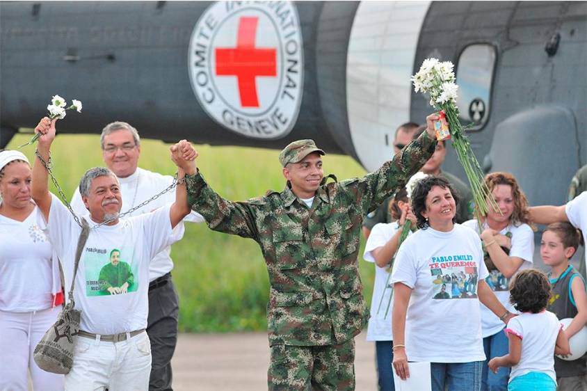 Murió el profe Moncayo, el hombre que caminó 12 años por la liberación ...