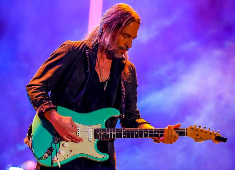 Maná la sacó del estadio en su concierto en Medellín, a pesar de la lluvia