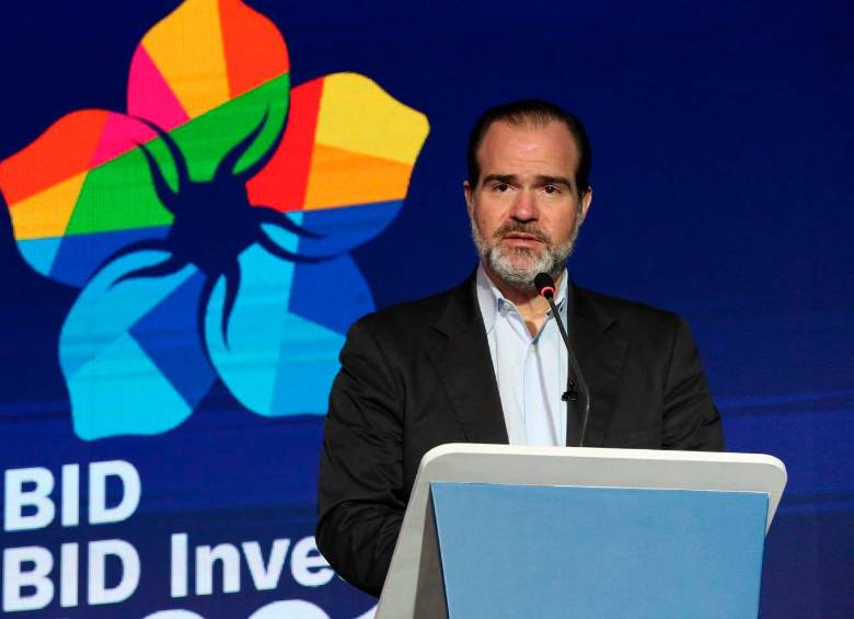 Un “romance prohibido” puso en aprietos al presidente del Banco ...