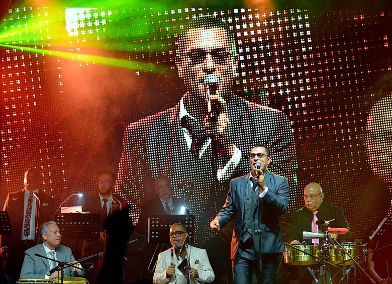 Medellín le rindió un homenaje a Héctor Lavoe y a Roberto Roena