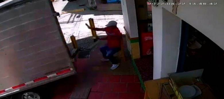 Video ¡impresionante Un Hombre En Guatapé Se Salvó De Morir Aplastado