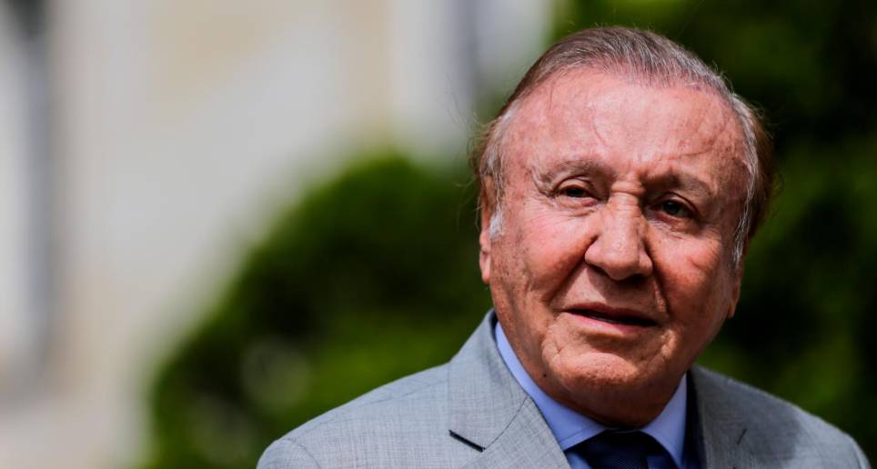 Medellín se viste de camiseta, jean y tenis