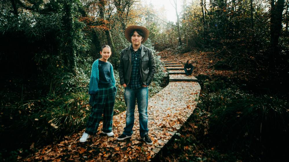Isaac et Nora regresan a Colombia para enamorar con su voz