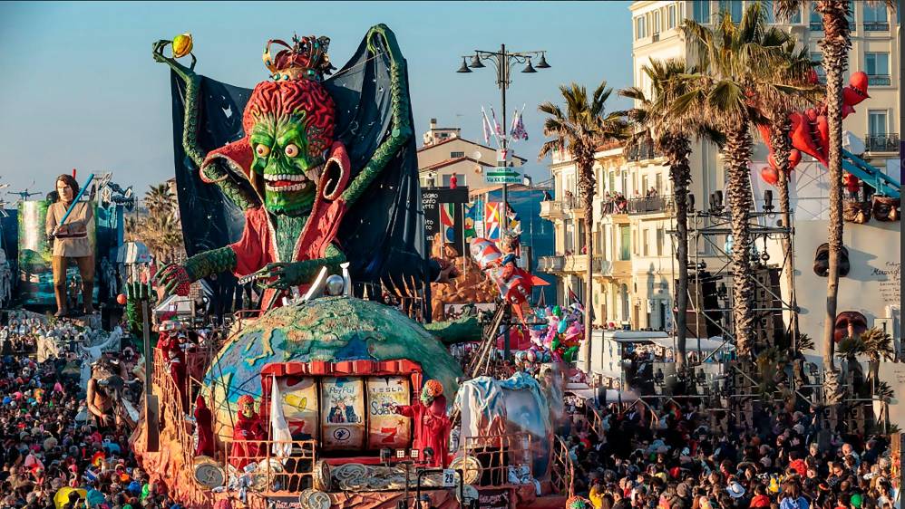 En fotos | En Italia, el Carnaval de Viareggio celebra 150 años