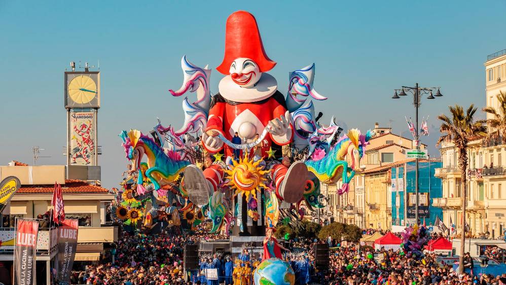 En fotos | En Italia, el Carnaval de Viareggio celebra 150 años