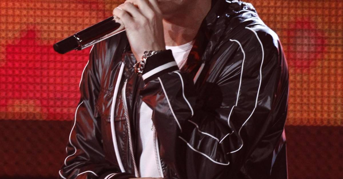 Eminem sigue rapeando a sus 45 años