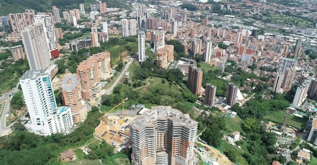 ¿Sabaneta aprisionado en su desarrollo?