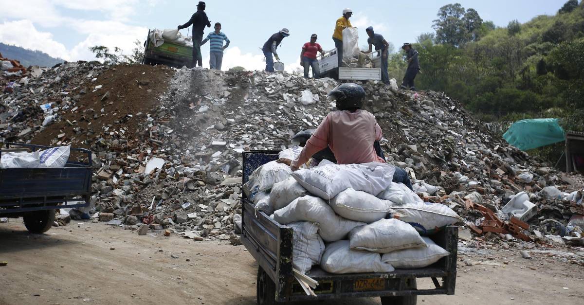 Manejo de escombros, un reto para el Aburrá