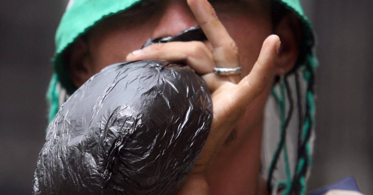 Así combaten la adicción al pegante en las ferreterías