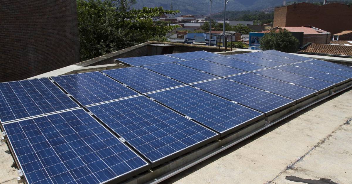 Paneles solares, tecnología que avanza en Medellín