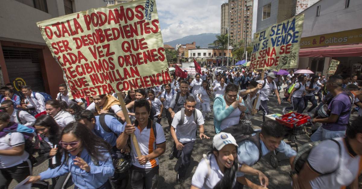 Ante protestas, Gobierno dice que sí ha cumplido