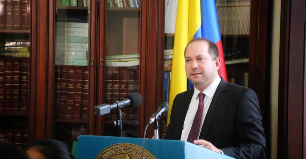 Presidente del Senado decidirá si se reviven curules de paz