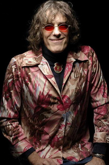 El rock latino recuerda a Spinetta en su natalicio