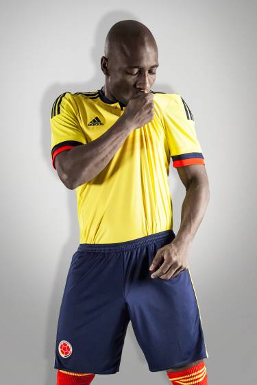 Adidas presentó la nueva camiseta de la selección Colombia
