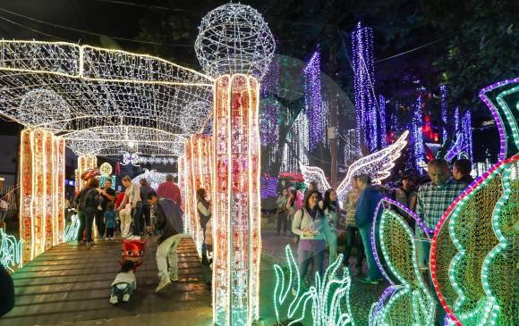 Con alumbrado, Sabaneta rinde homenaje a su historia