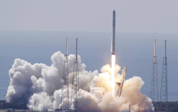 Explosión del cohete SpaceX siembra dudas en Nasa