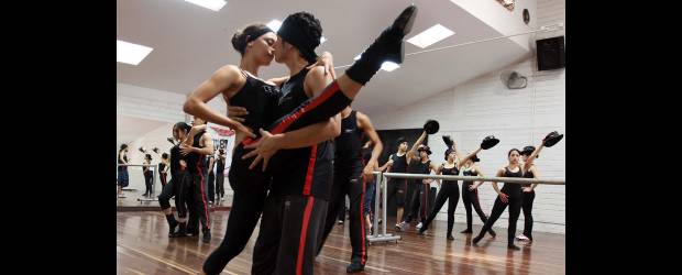 Baile tango y salsa como experto con El Firulete