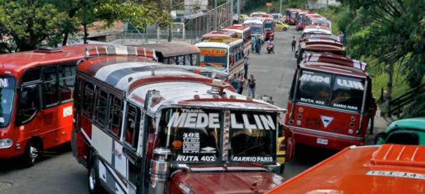 Sigue paro de buses en cuatro rutas de la comuna 6 de Medellín