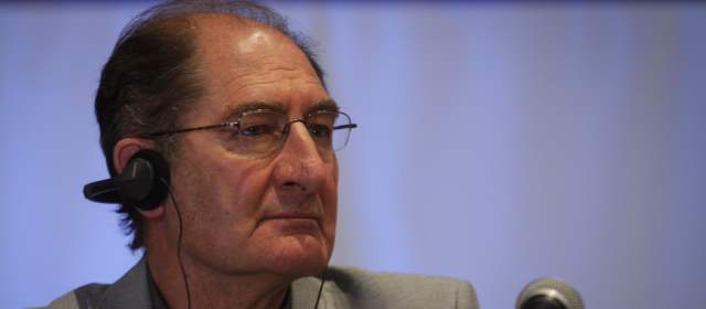 "Las Farc deben operar libremente como un partido político": Brian Currin