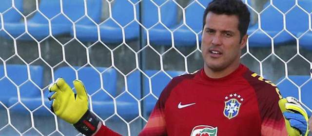 Julio César se convirtió en nuevo portero del Benfica