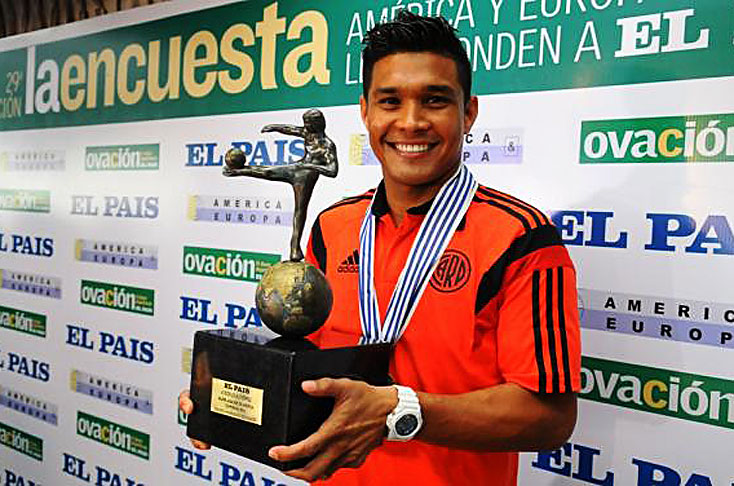 Teófilo recibió el premio de Rey de América