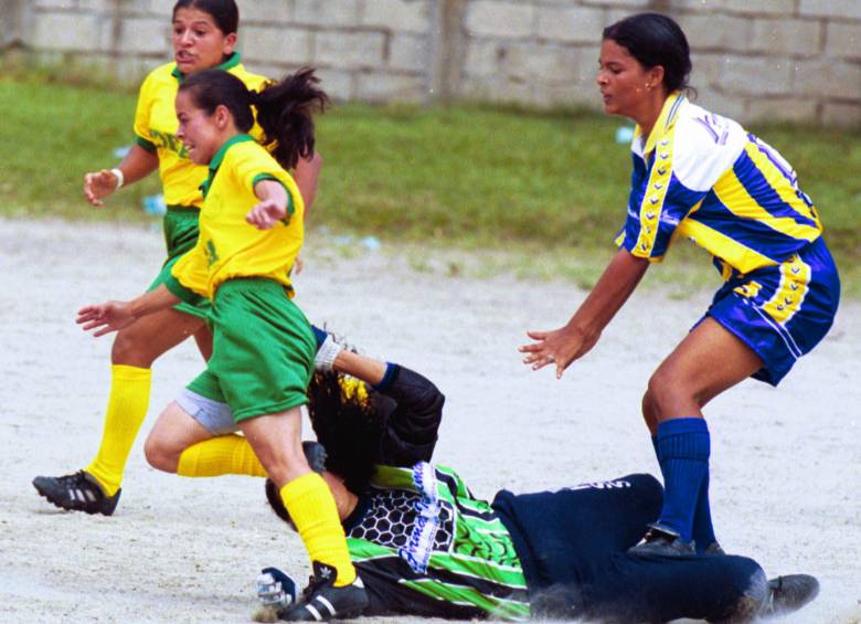 Paula Botero, crack entre grandes referentes del fútbol femenino