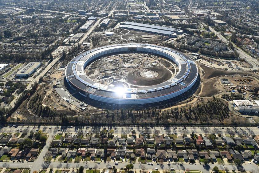 Apple Park, el edificio que parece un anillo desde el aire
