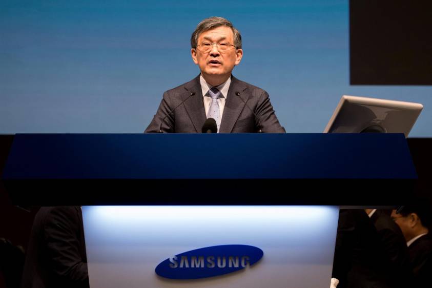 Presidente de Samsung anunció su retiro de la compañía