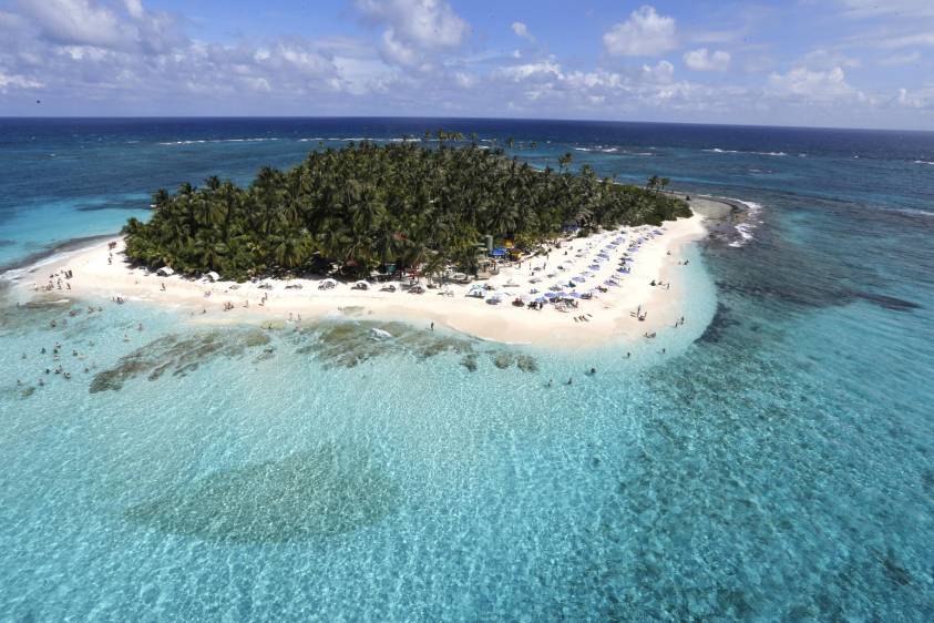 Turistas podrán volver a Johnny Cay, pero con estas condiciones