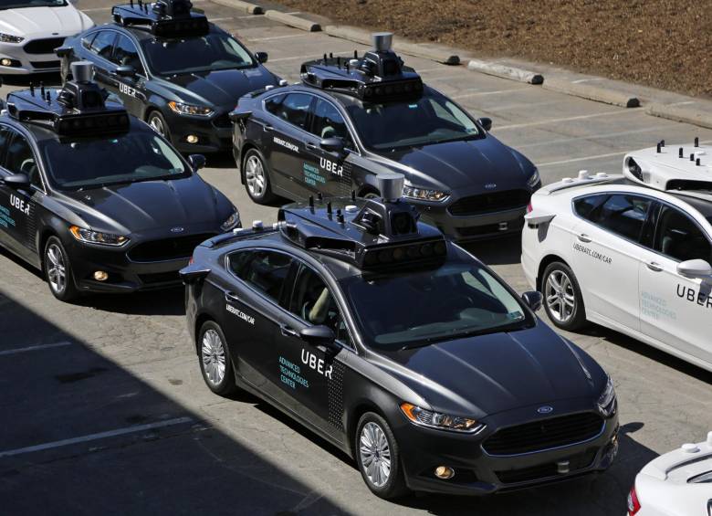 Uber presentó sus vehículos sin conductor en Estados Unidos