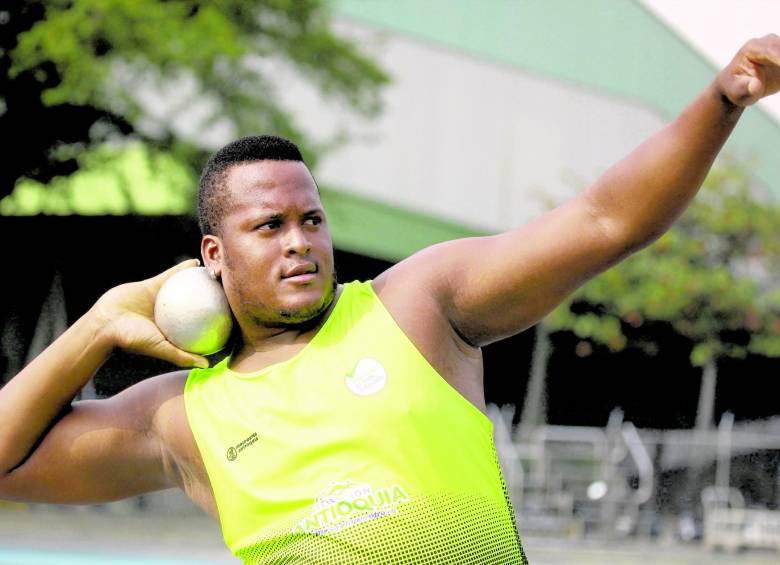 Corazón de Levin, fuerte como la bala que lanza